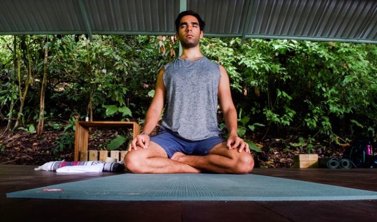 men practice yoga || Yoga teacher training for men - Yogi Aaron